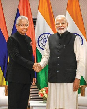 India & Mauritius discuss bilateral ties