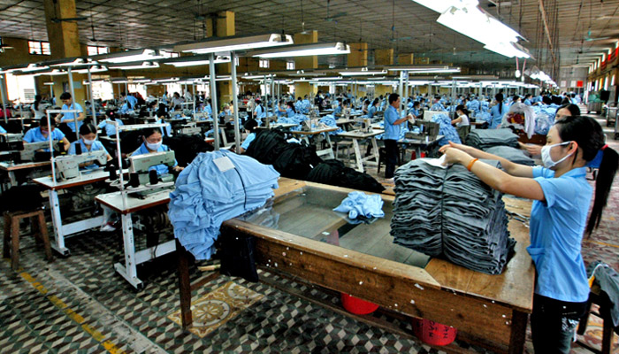 Vietnam does more garment export in 2 months