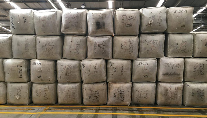 Australian wool auction sales decrease