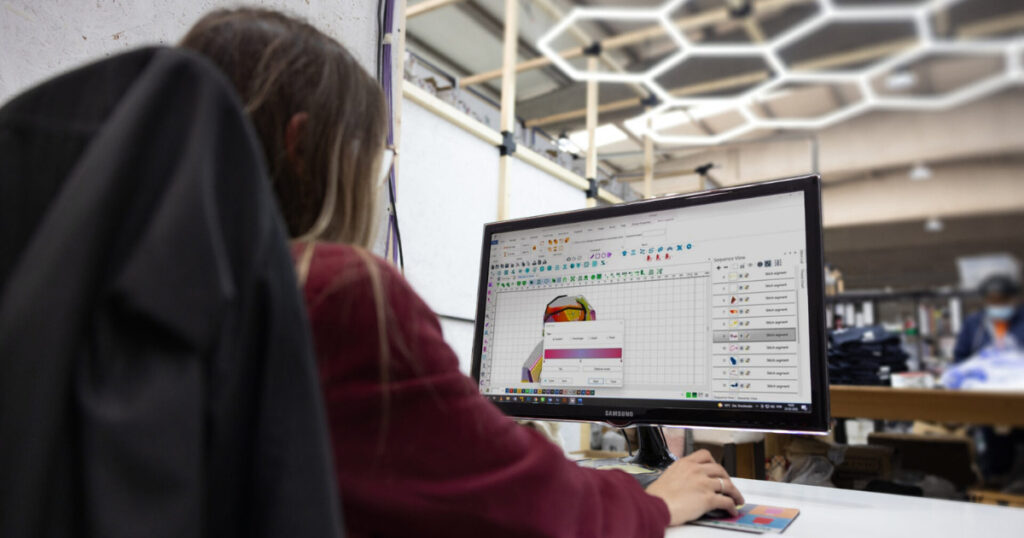 Tajima DG16 integrates Coloreel tools for efficient design creation