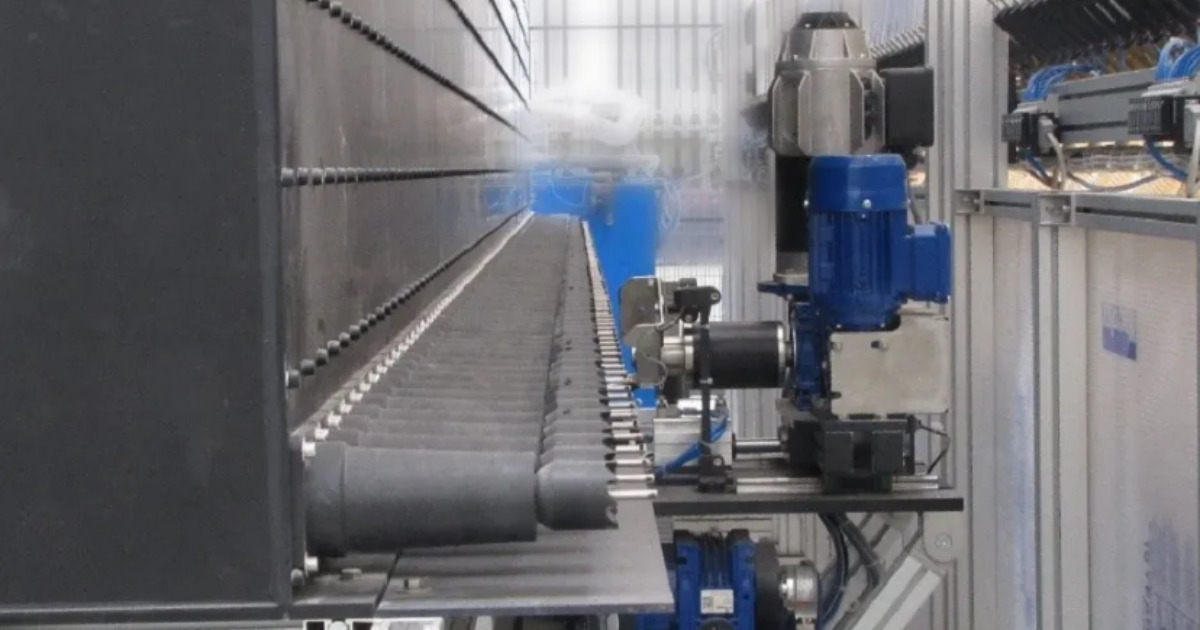 Italy's automatic dosing of color service provides consistent dye quality