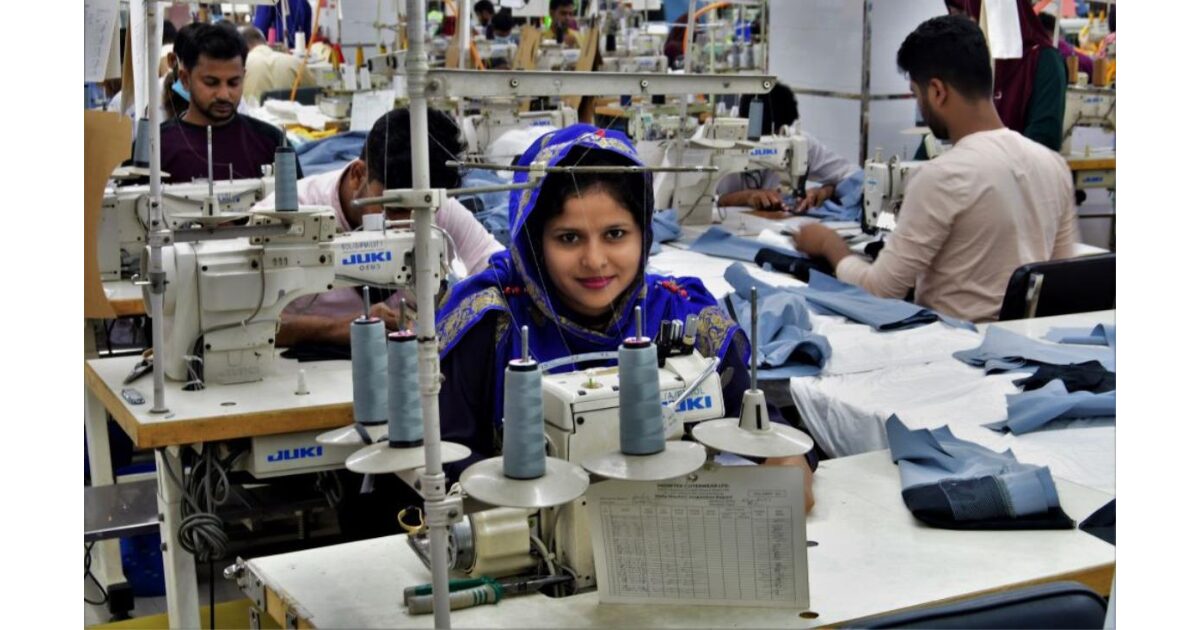 Textile Industry Updates Sewing Machines Maximizing Productivity